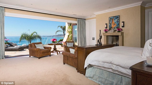 (Images) Pictures emerge of Steven Gerrard's amazing new £16.8m Malibu home