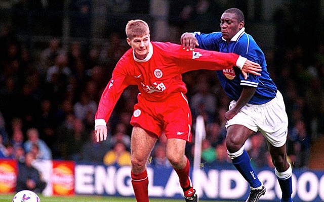 (Image) Steven Gerrard through the ages, every team photo from 1998 to 2014