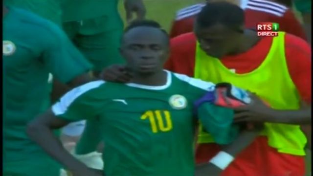 Here's why Sadio Mane left the pitch in tears after Senegal win