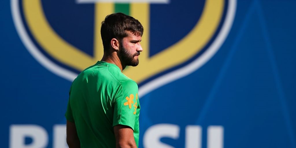 Alisson's father, Jose Becker, dies at the age of 57