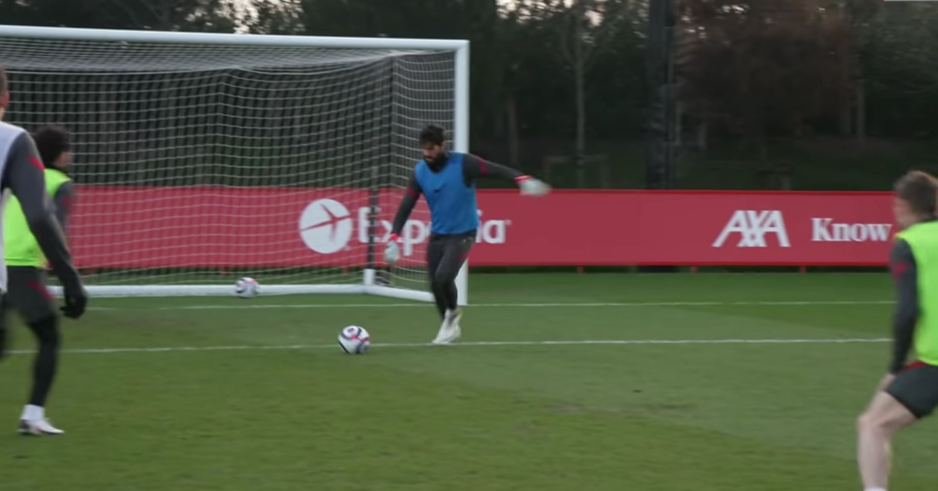 (Video) Alisson scores past Adrian in training and celebrates with knee ...