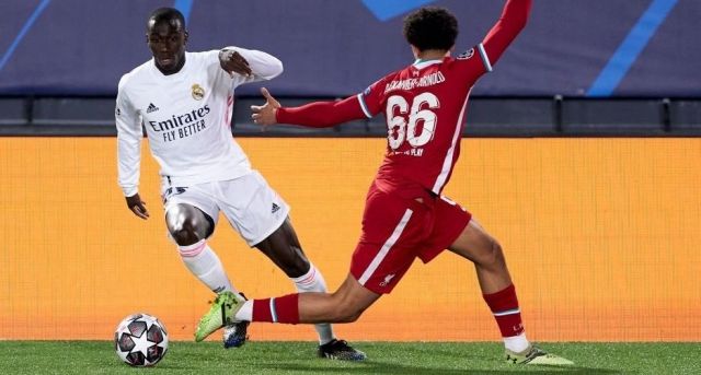 Liverpool defenders slammed by Spanish journalist