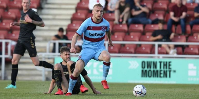 Liverpool-linked Bowen could become world-class - Stewart