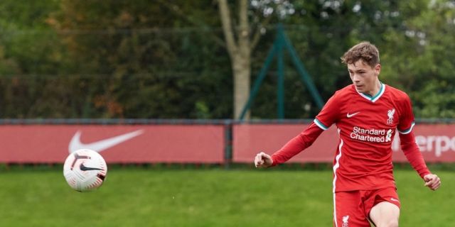Young defender signs pro contract with Liverpool