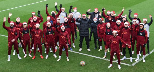 Liverpool share festive squad photo