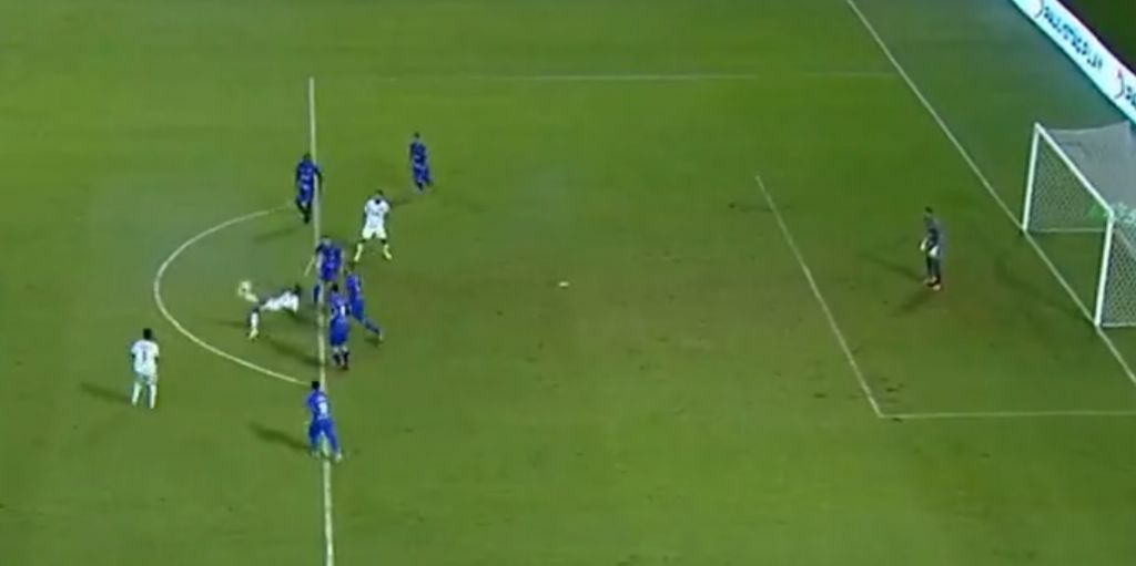 (Video) Liverpool-linked Endrick scores sensational bicycle kick