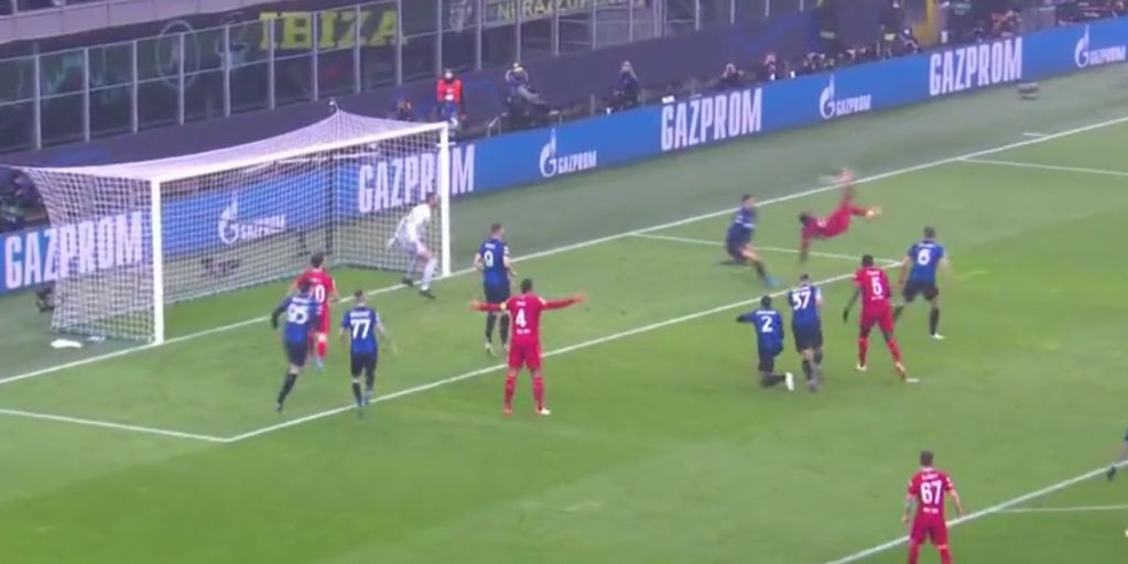 Watch Sadio Mane's speculative San Siro overhead kick