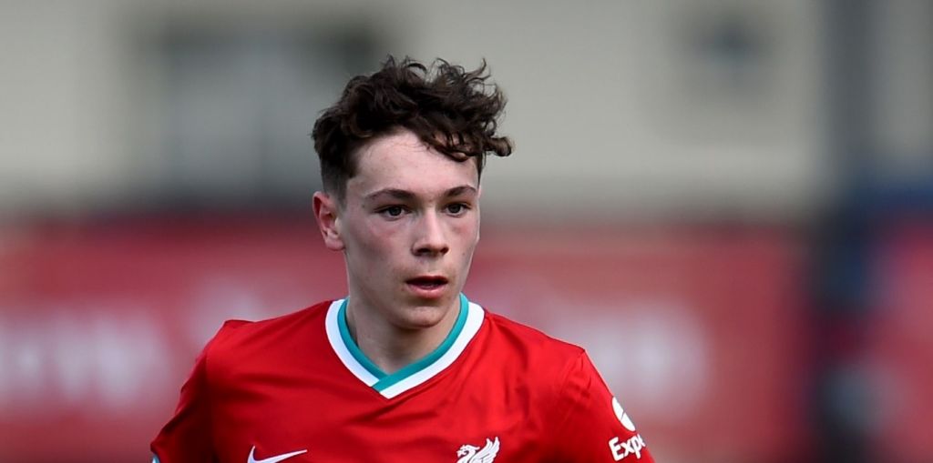 Liverpool hand contract extension to versatile Luke Chambers