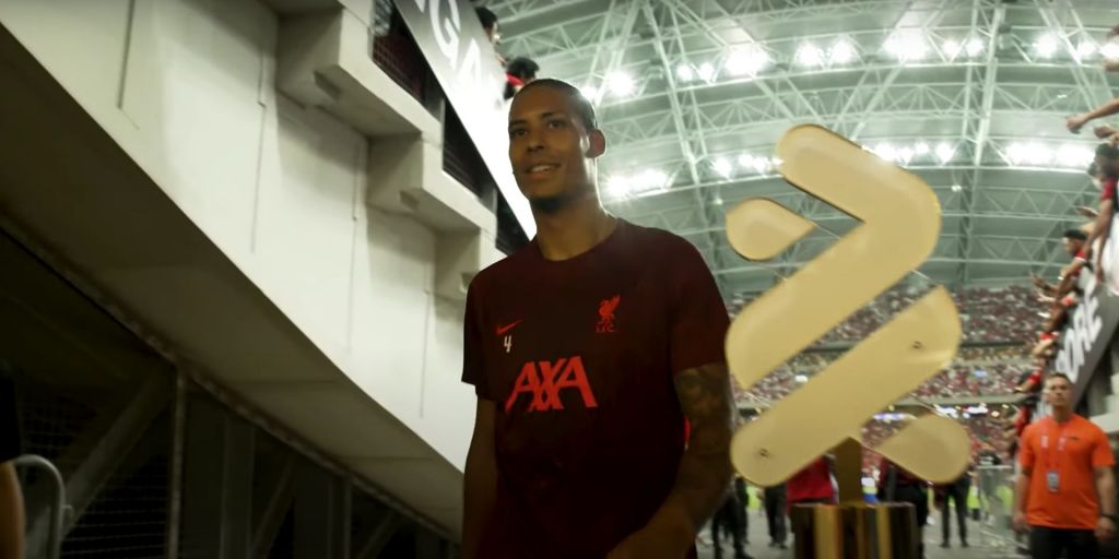van Dijk beams with huge smile after Singaporean fan shouts "I love you!"