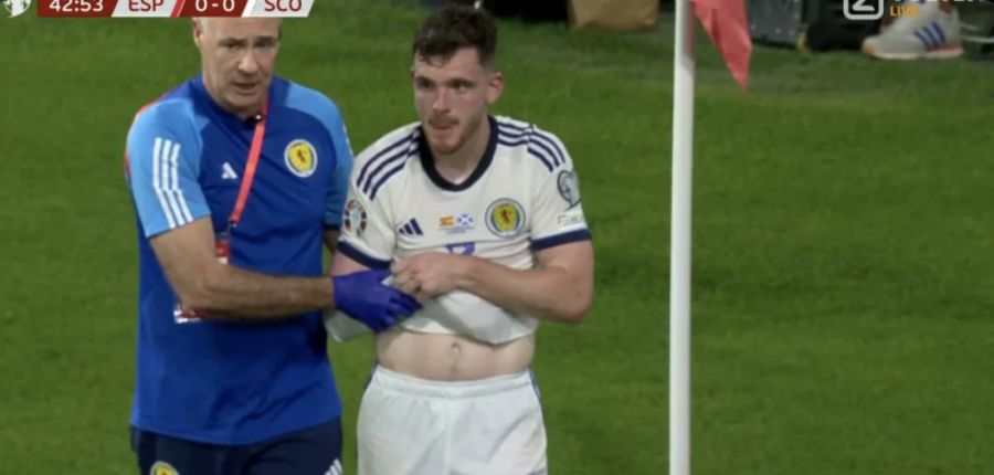 (Images) LFC stalwart has just picked up nasty injury on international duty