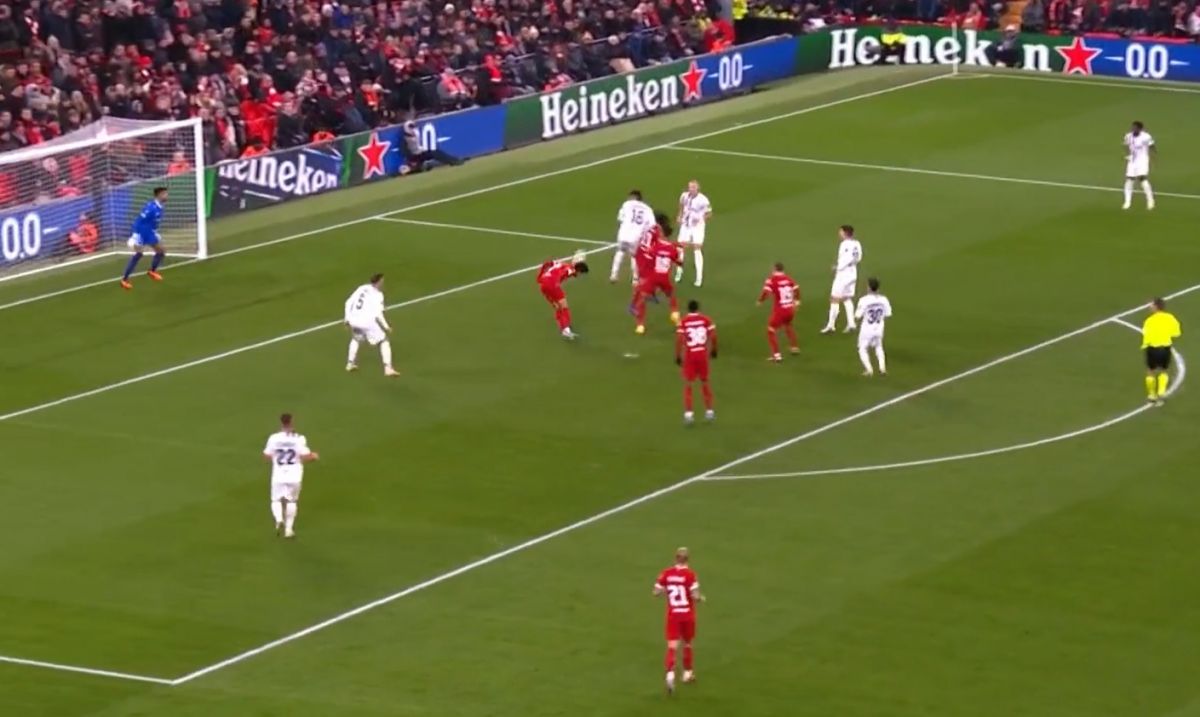 (Video) Luis Diaz's bullet header gives Liverpool early lead v LASK