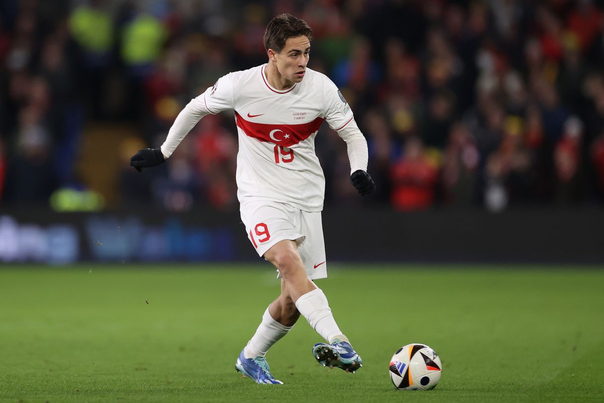 Schmadtke suggest to Klopp which player LFC should be looking at next