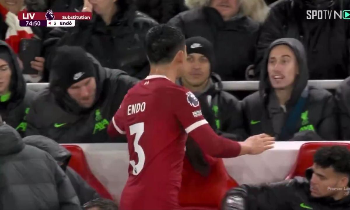 (Video) How Liverpool bench reacted to Endo's substitution is telling