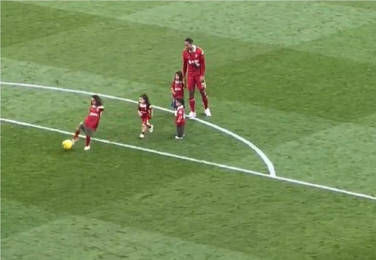 (Video) Watch Van Dijk's adorable reaction to his daughter scoring at ...