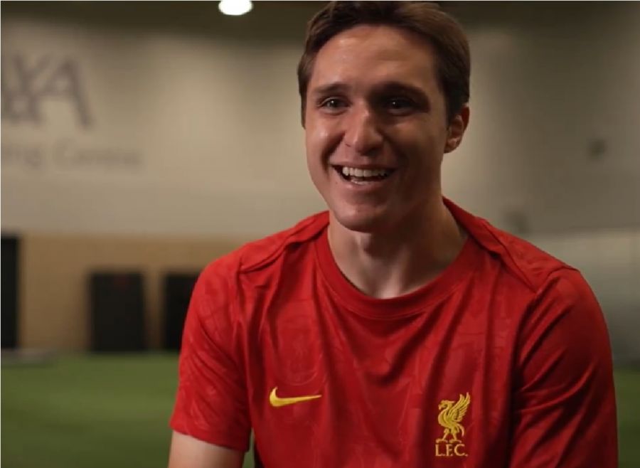 Liverpool coach drops glowing Chiesa verdict after watching him in training