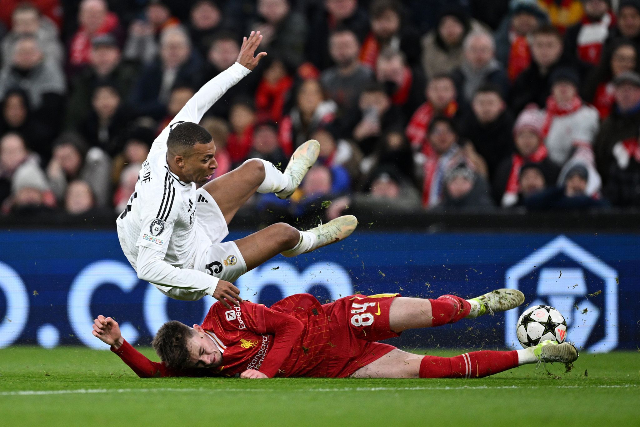 Liverpool v Real Madrid: Van Dijk makes a MOCKERY of Kylian Mbappe
