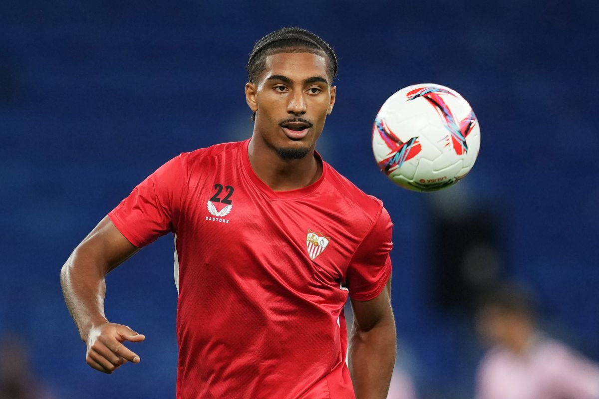 Liverpool set to beat PL rivals to signing of Loic Bade in January - report