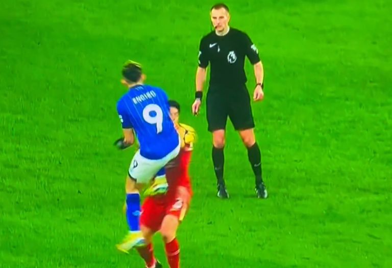 (Video) Julio Enciso dodged red card for reckless lunge on Wataru Endo