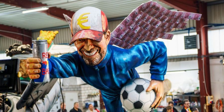 Jurgen Klopp brutally mocked with giant satirical flying German float
