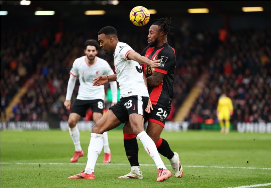 (Video) Gravenberch tied Bournemouth duo in knots with outrageous spin