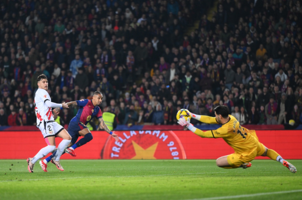 Report: Liverpool eyeing Raphinha as potential Mo Salah successor