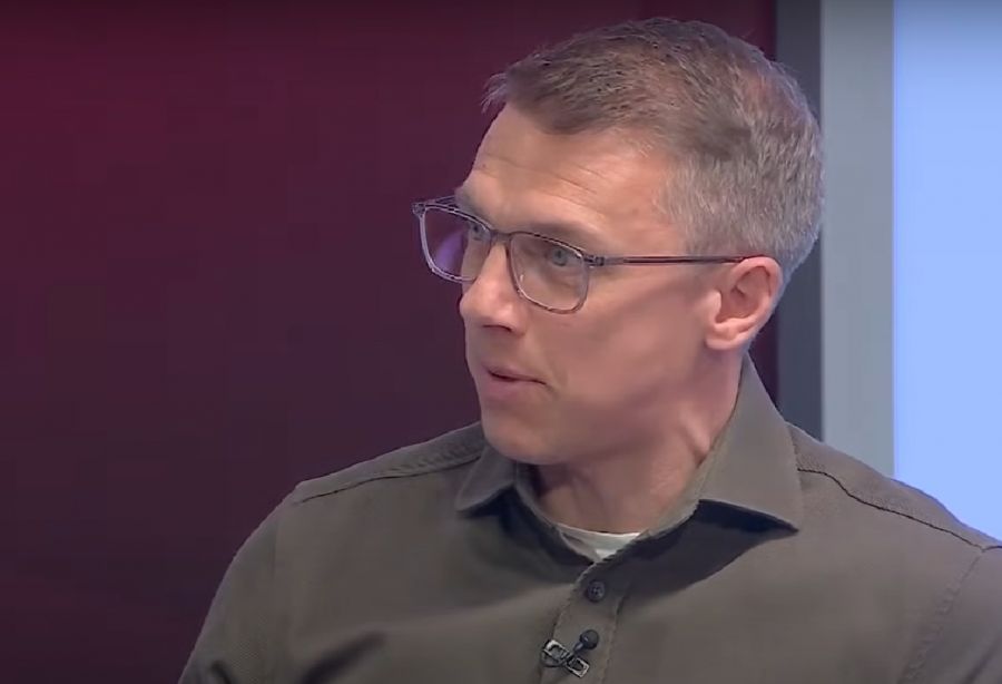 Stephen Warnock lauds 'sensational' Alisson as Liverpool beat PSG