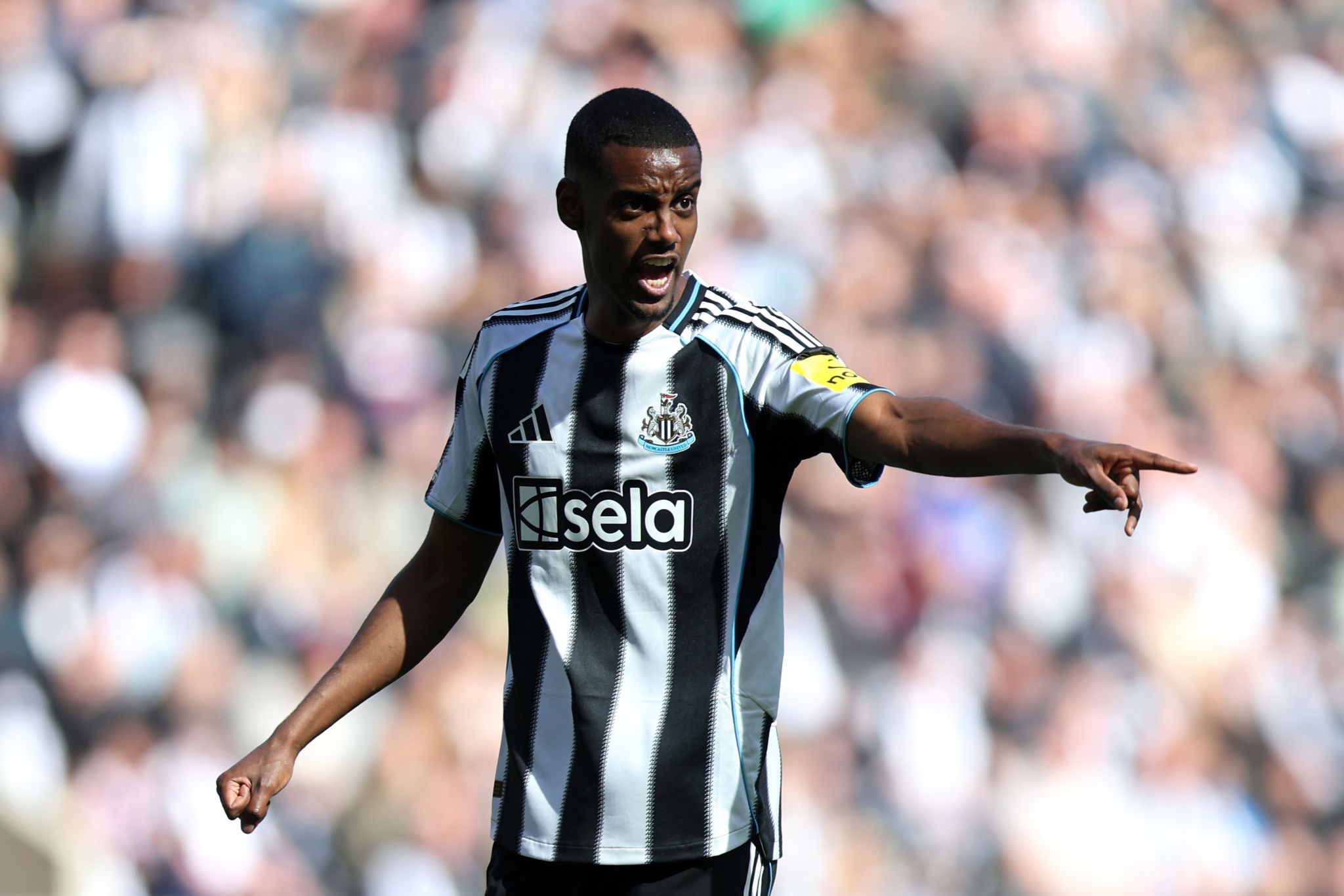 Romano: Isak only wants Liverpool; Newcastle still refusing to sell