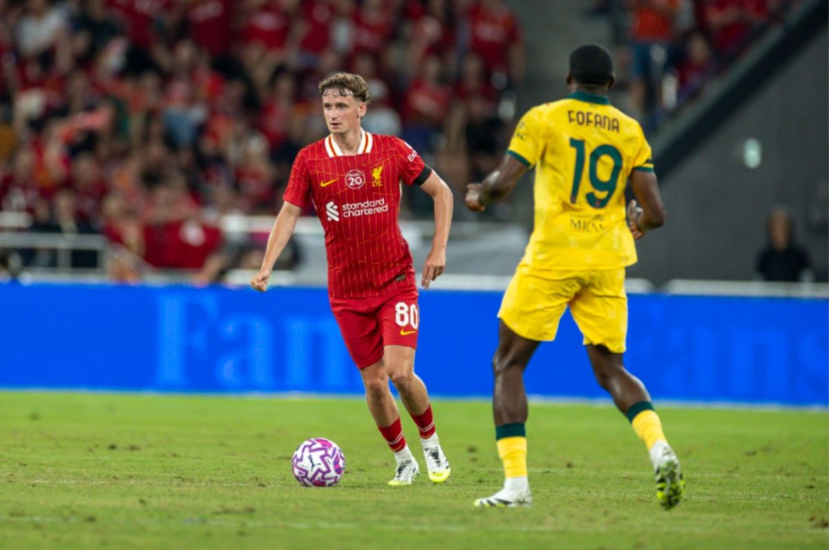 Lyon submit transfer enquiry for Liverpool midfielder Tyler Morton