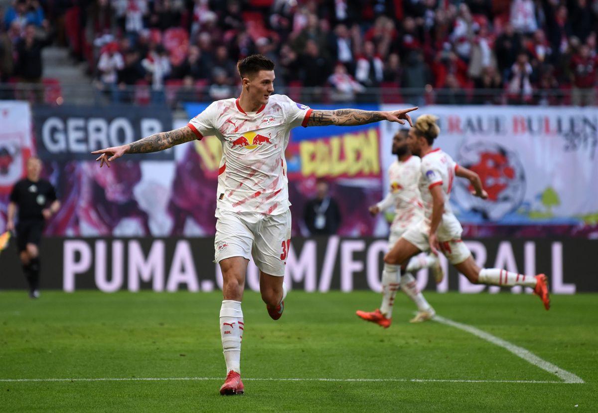 Benjamin Sesko deal nears completion as Liverpool watch on