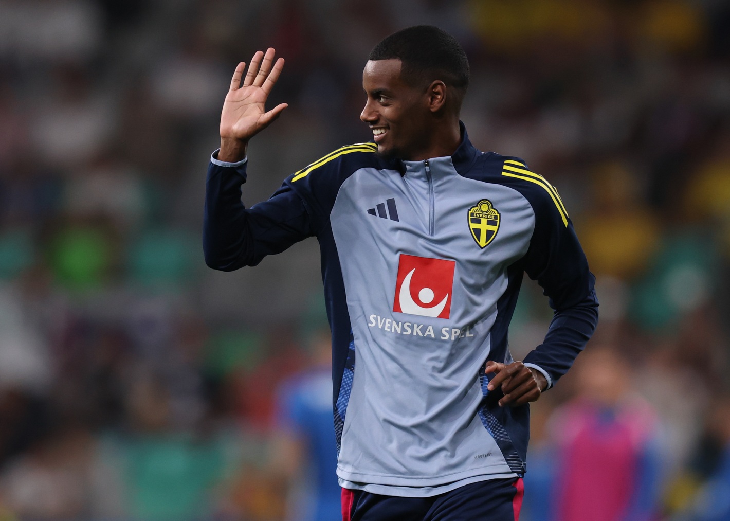 Isak's agency break silence as Liverpool Ekitike deal complicates twist