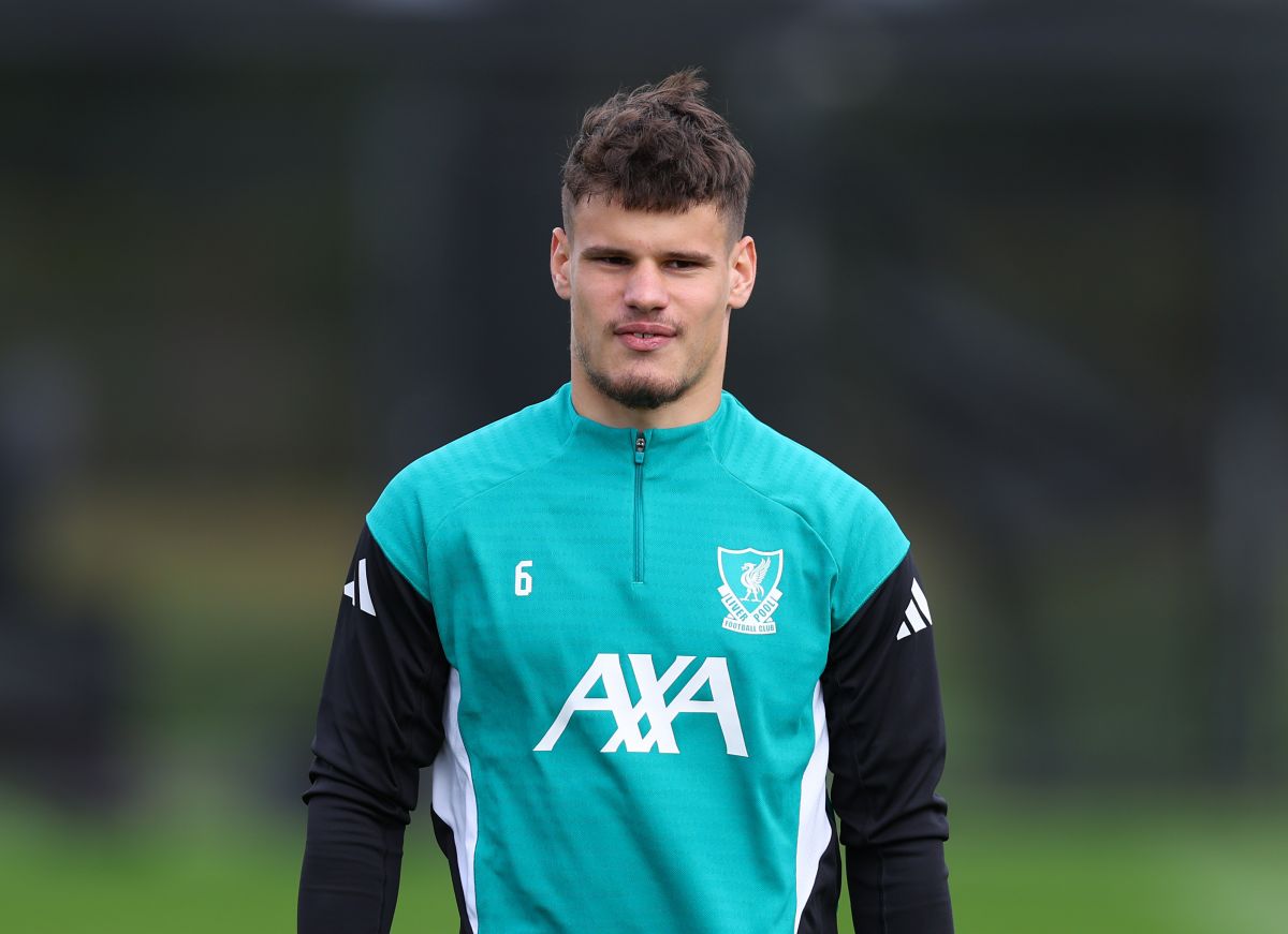 Adam Bogdan sticks up for 'top-class' Liverpool ace after recent criticism