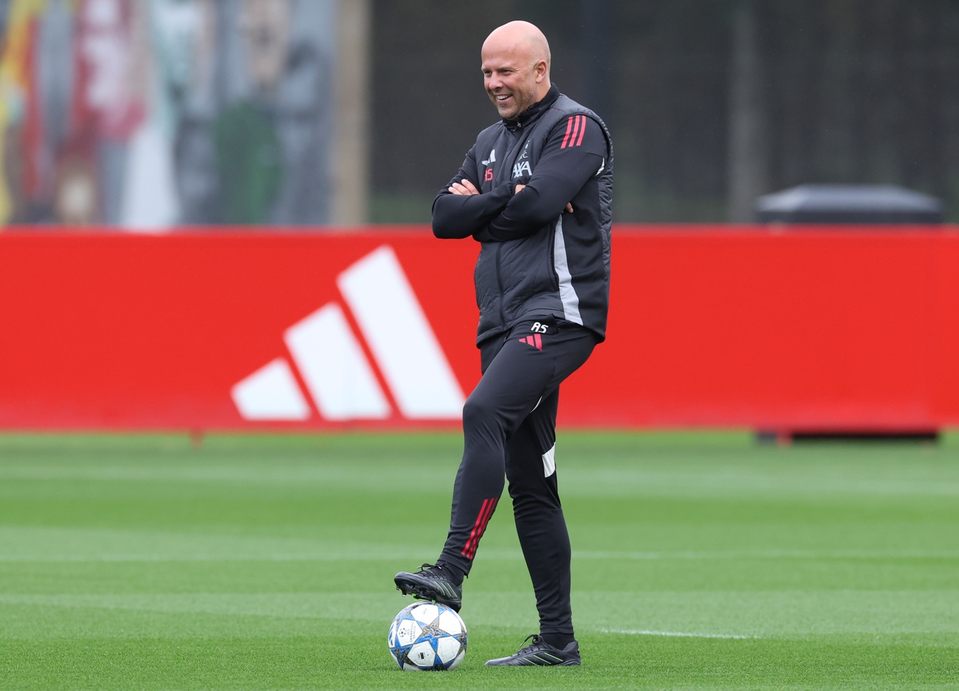 Liverpool still planning talks over new contract for Arne Slot