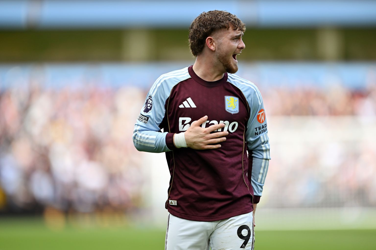 Slot branded “awful, awful man manager” in furious Elliott post