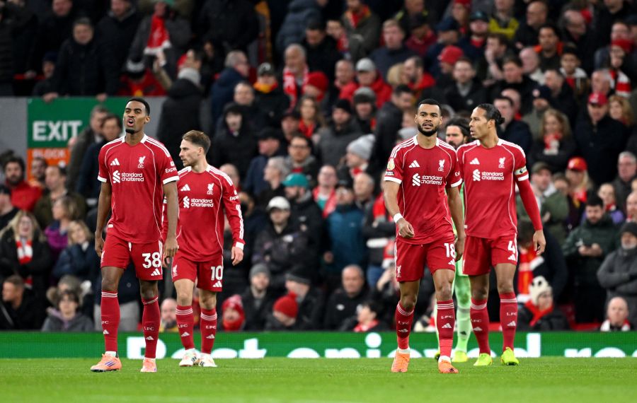 Neville urges Arne Slot to consider Liverpool formation change