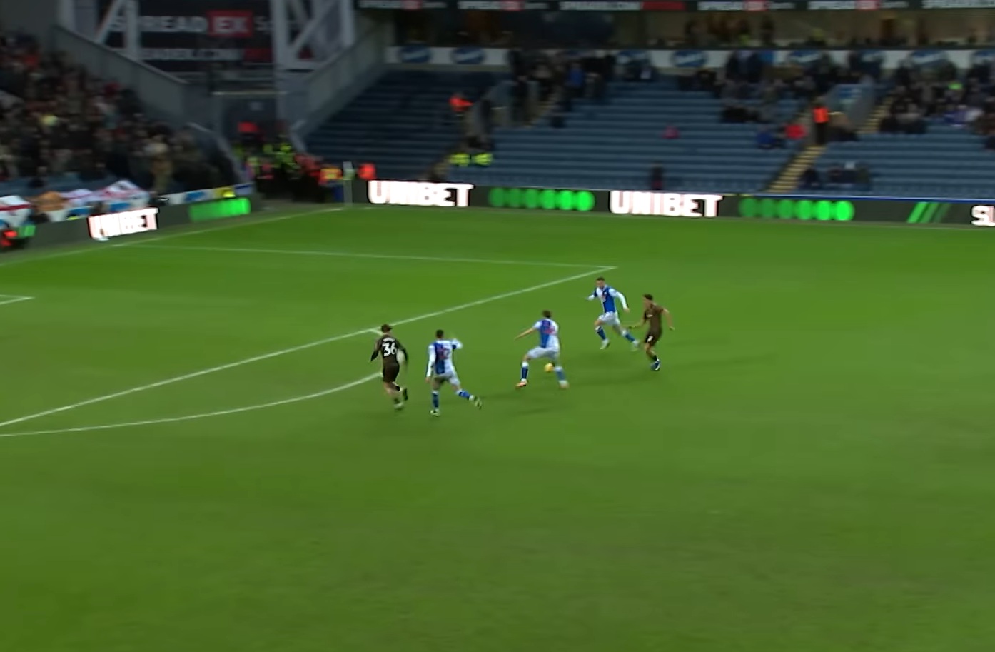 Lewis Koumas scores late winner off the bench on his Hull debut