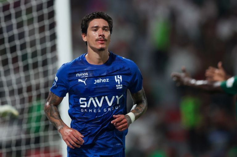 (Video) Nunez sends ice-cold message to Al-Hilal after recent snub